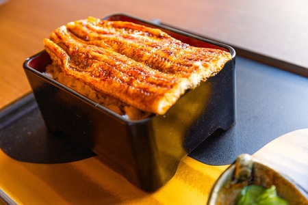 [特大] 国産 関西風地焼き うなぎ【蒲焼】2尾 360g以上 ｜ うなぎ 泉大津 鰻 蒲焼き 冷凍鰻 活鰻 鰻次郎 うな重 土用の丑の日 お取り寄せ 贈り物 ギフト 高級 うなぎの日 ウナギ ...