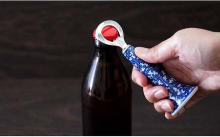 【宇賀なつみさんおすすめ！】有田焼 染付唐草濃 栓抜【源右衛門窯】栓抜き 手描き ギフト プレゼント A40-414 | 佐賀県有田町 ...